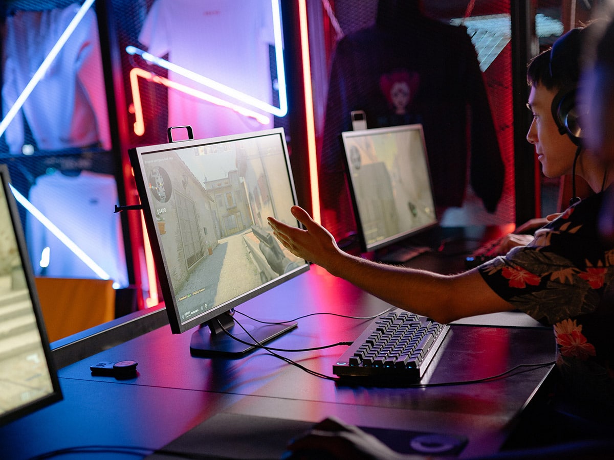 I migliori passatempi online da fare al computer da soli: un breve ...